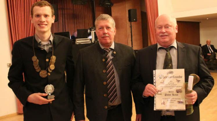 Thies-Robert Friedrichs als Jagdkönig des Jahres geehrt