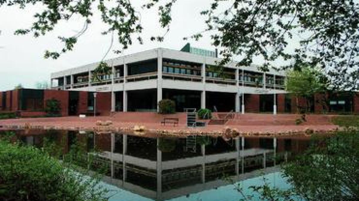 Friedrichstadt sucht eine Mutterschule