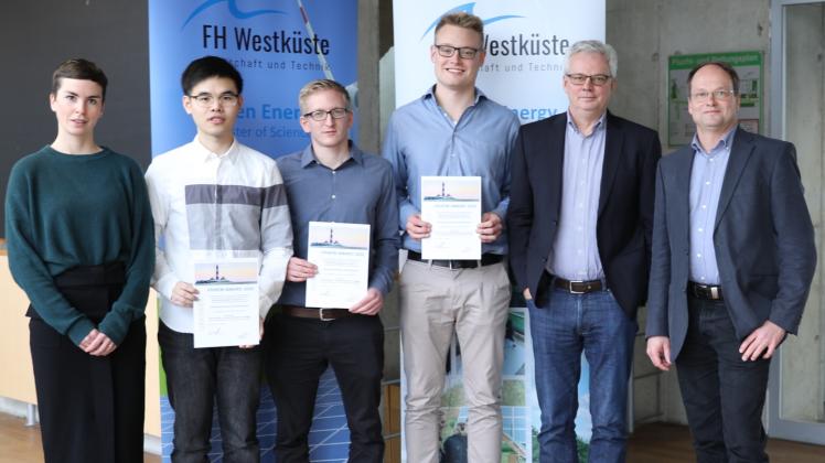 Studenten erhalten eine Auszeichnung für ihr klimafreundliches Sc