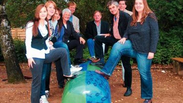 Kunst am Bau - Sitzbänke für Schüler