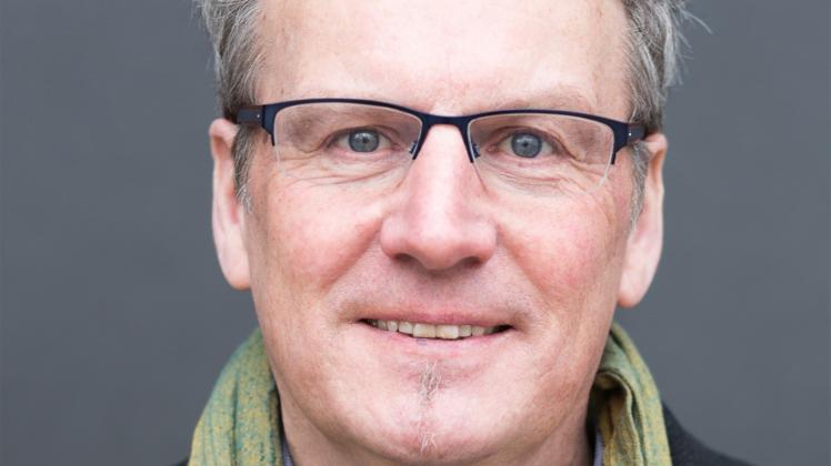 Künftiger Chef Jörg Gade im Theater Itzehoe zu Gast