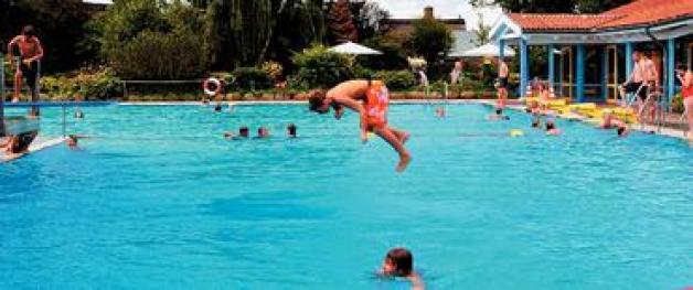 Freibad-Vergnügen - Hitze bringt jetzt mehr Gäste