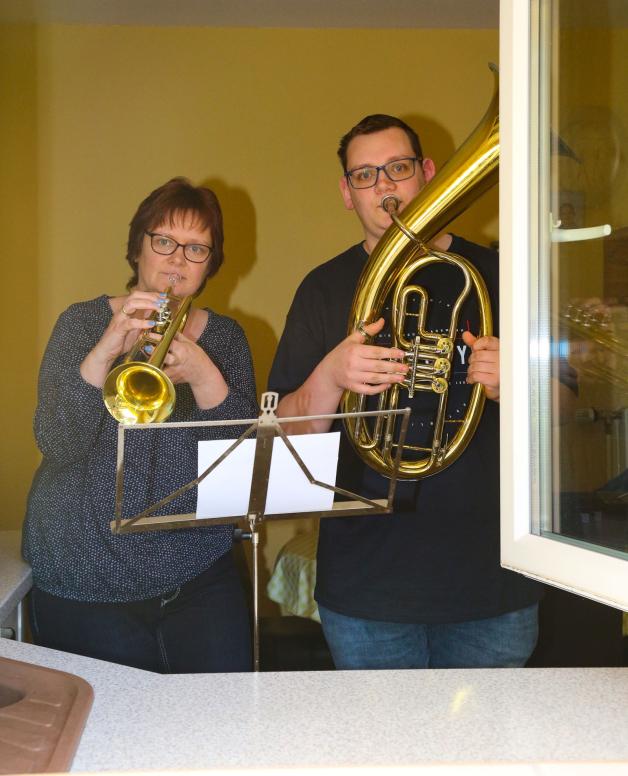 Wie viele Musiker gleichzeitig ein Zeichen der Hoffnung setzten