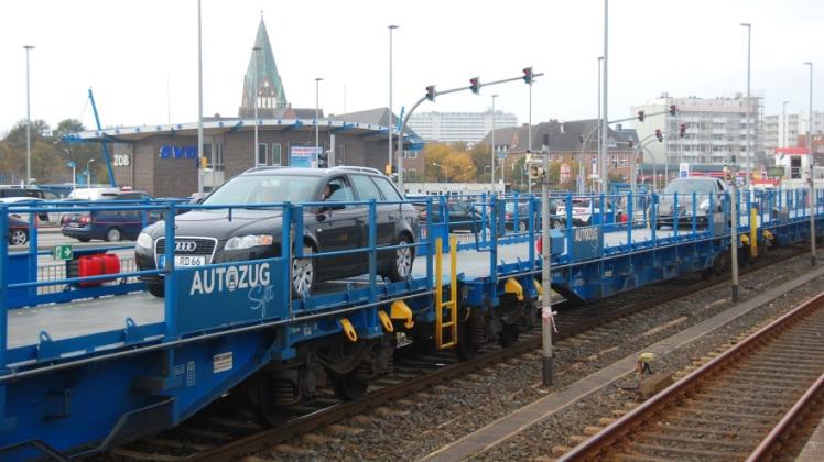 Blauer Autozug bietet Tagestickets für Pendler | SHZ