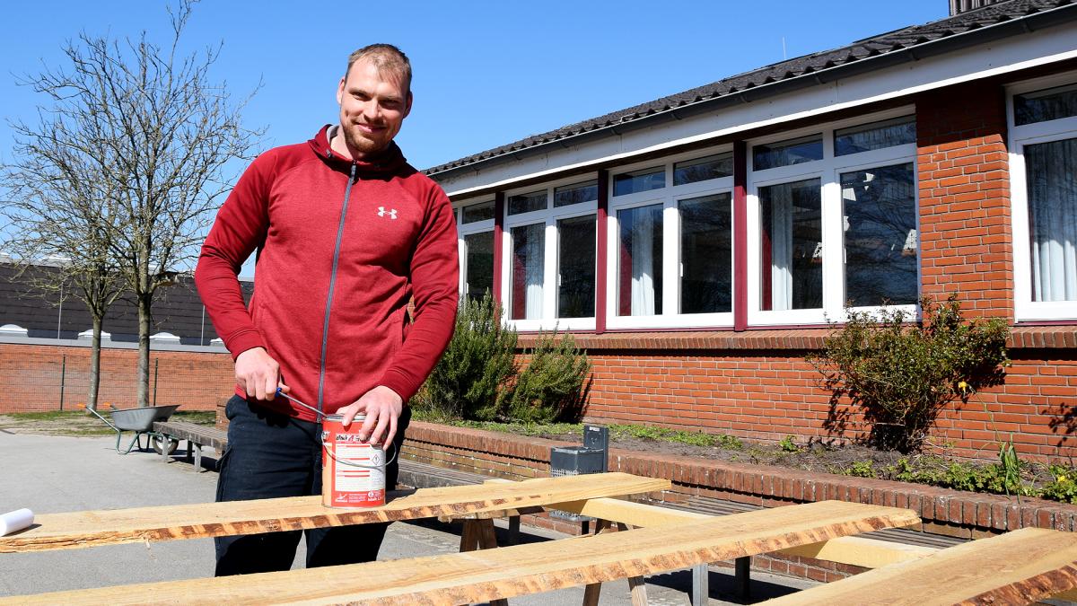 Michael Jaekel aus Holtsee ist der neue Leiter der Grundschule in