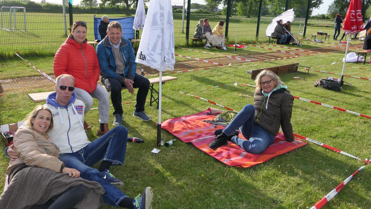 Konzert unter Auflagen im Knopf: Peter Wulff-Thießen Trio spielt | SHZ