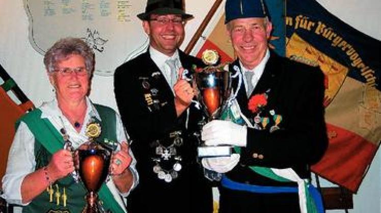 Ringreiter schoss den Vogel ab