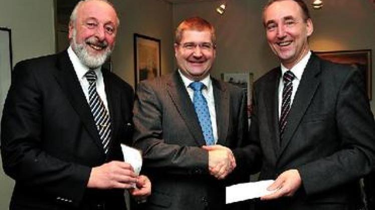 Skat-Spende für Weihnachtshilfswerk | SHZ