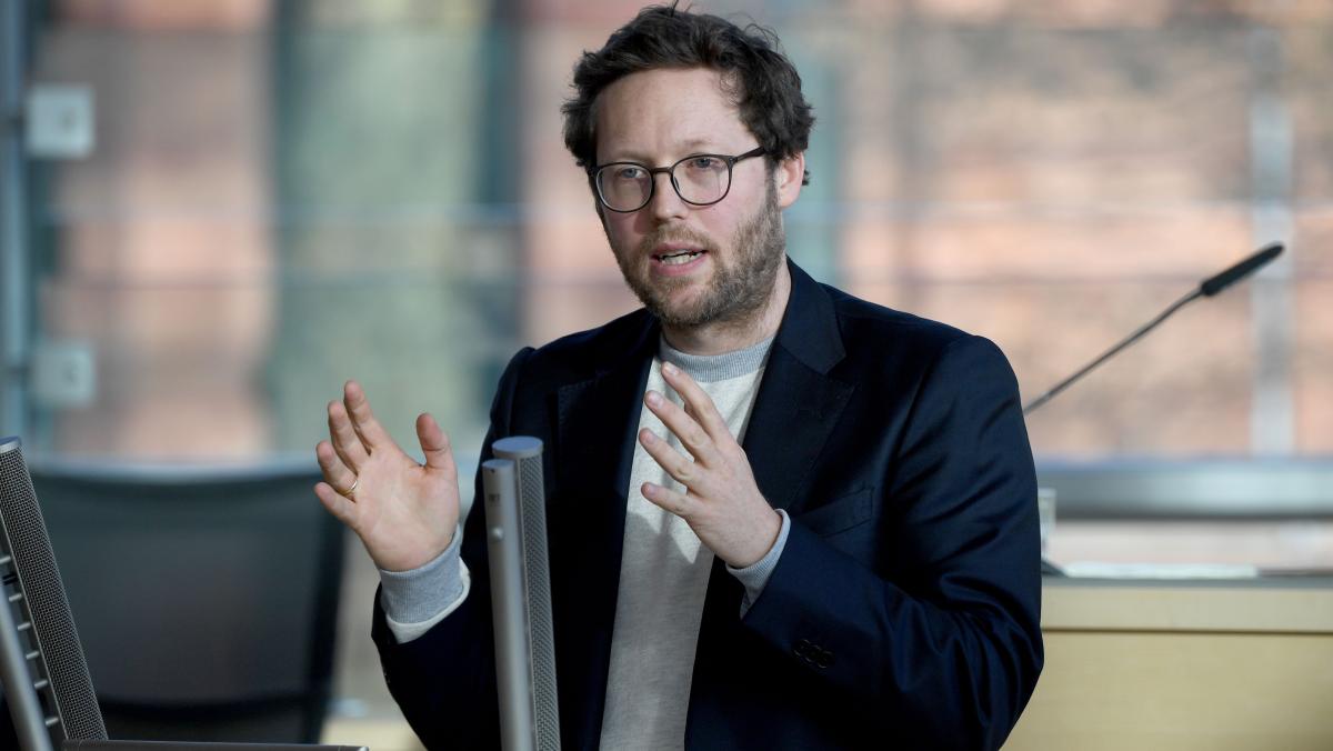 Jan Philipp Albrecht will Pflichtinstallation von Photovoltaik be | SHZ