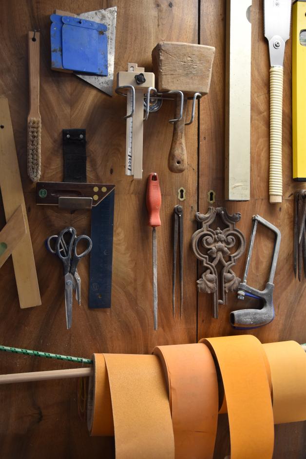 Simone Bruhn hat eine Upcycling-Werkstatt in Flensburg eröffnet