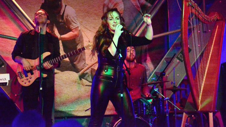 Lisa Canny auf der MS Klostersande in Elmshorn erleben