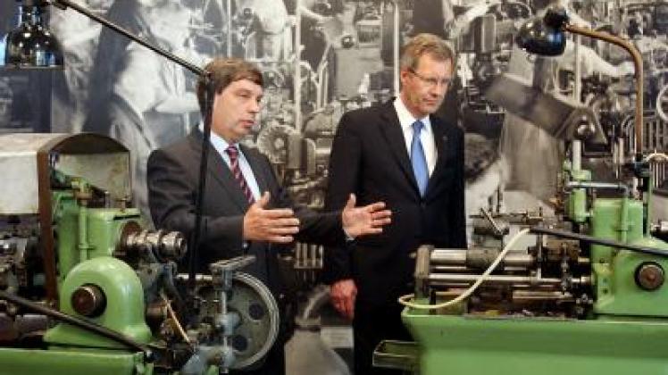 Neue Dauerausstellung in Bonn von Wulff eröffnet | SHZ