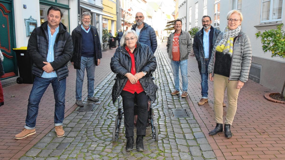 Die Linke in Eckernförde schäumt vor Wut und fordert Doris Rauten