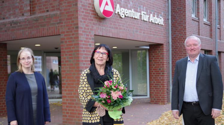 Doris Ziethen-Rennholz leitet Jobcenter für weitere fünf Jahre