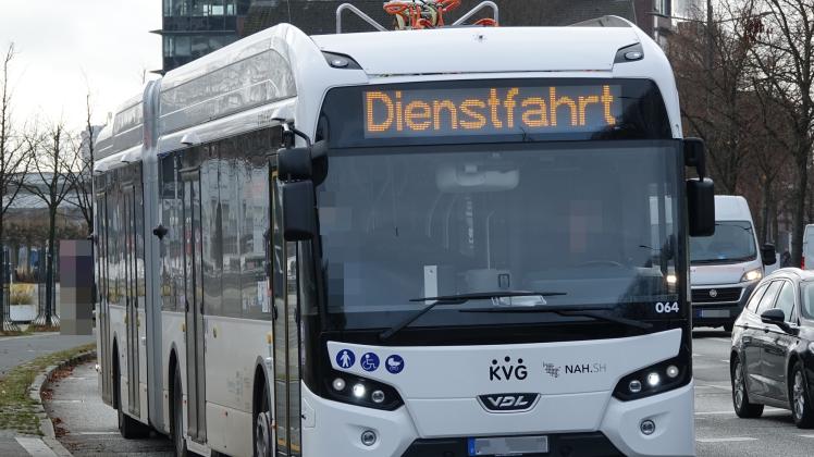Bis Mai 2021 sollen alle Elektro-Busse in Kiel ankommen