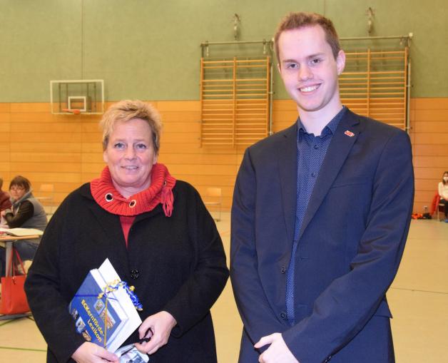 Harald Friedrichsen und Peter Skowron kommen für Petra Neumann un