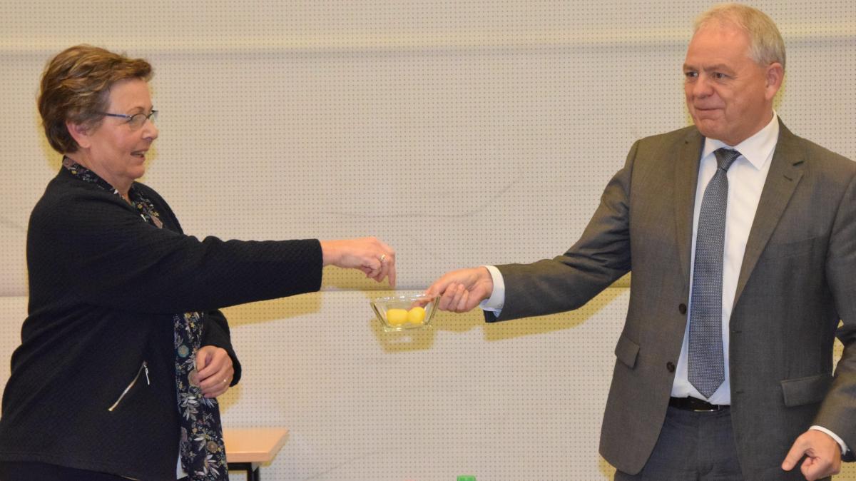 Harald Friedrichsen und Peter Skowron kommen für Petra Neumann un