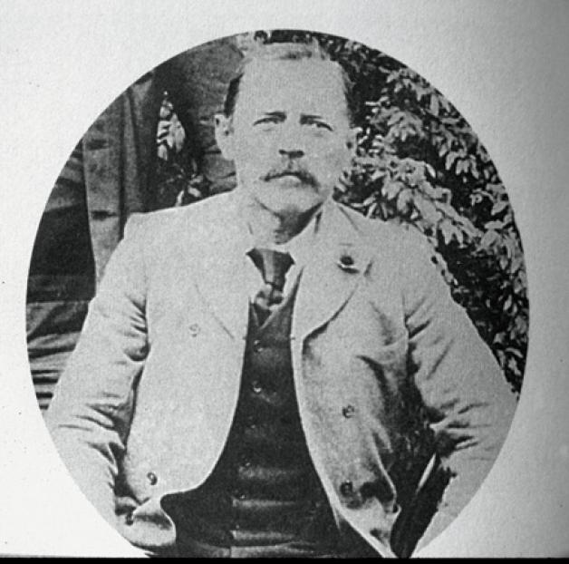 Johannes Claus Voss: Mit dem Einbaum übers Meer