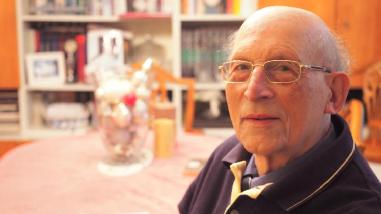 Kurt Uwe Heidecke: Ein Moorreger Urgestein wird 90 Jahre alt | SHZ