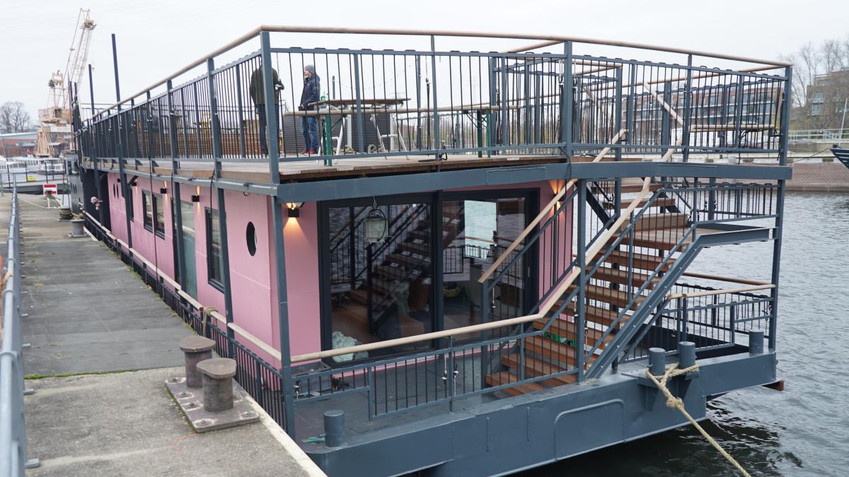 Gunter Gabriels Hausboot erstrahlt im neuen Glanz