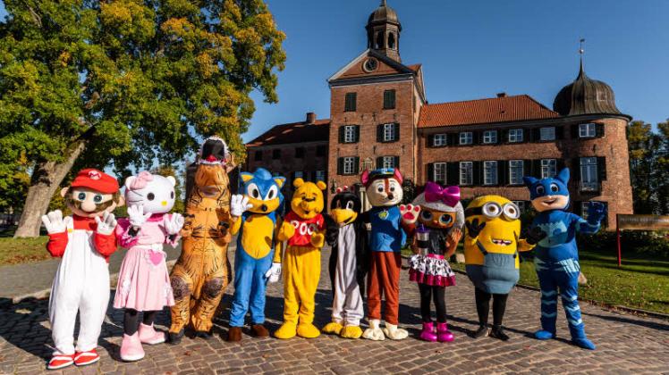 Elsa, Olaf und Co. – Lebensgroße Maskottchen zu Gast in der Kreis