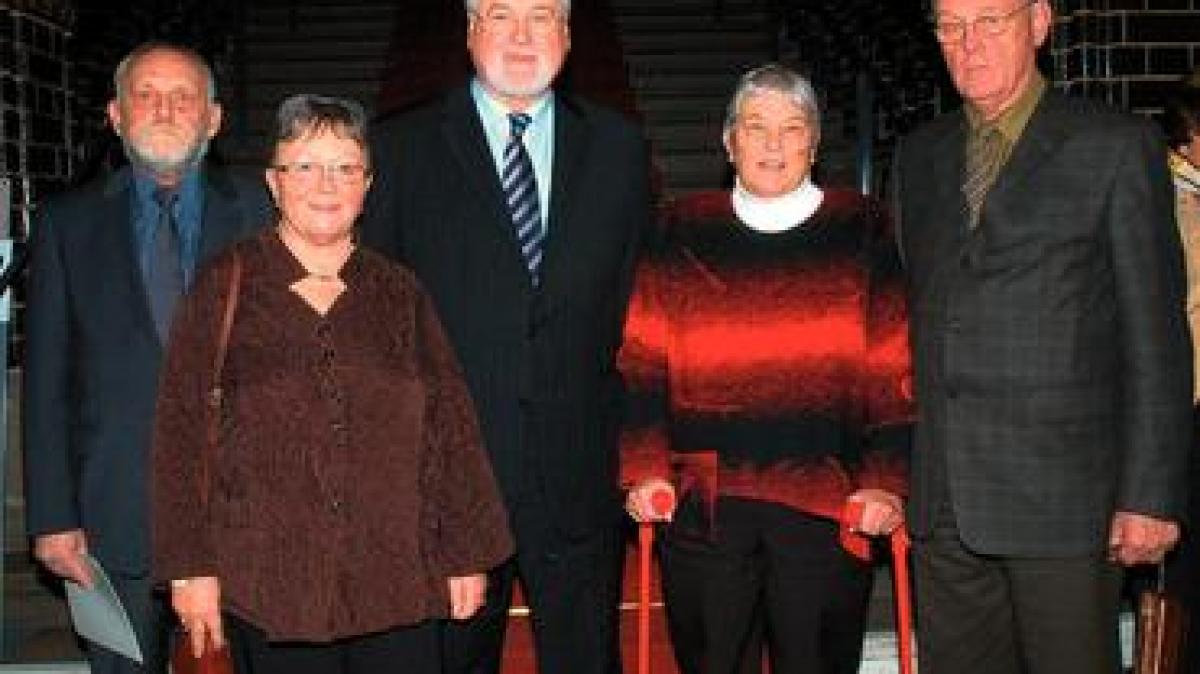 Kleine Nadel würdigt großen Einsatz