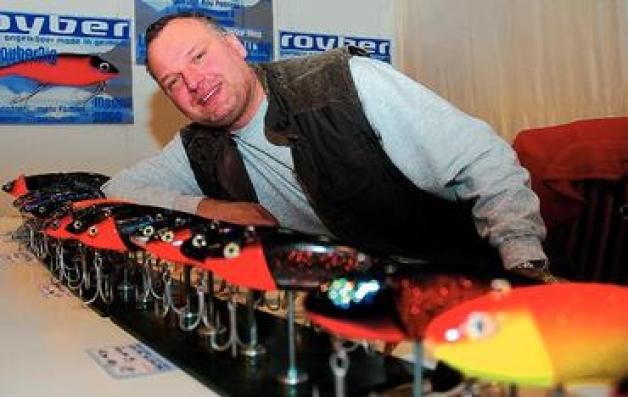 Jäger und Angler erobern die Halle