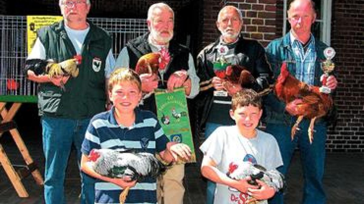 Friesenhahn bester beim Wettkrähen