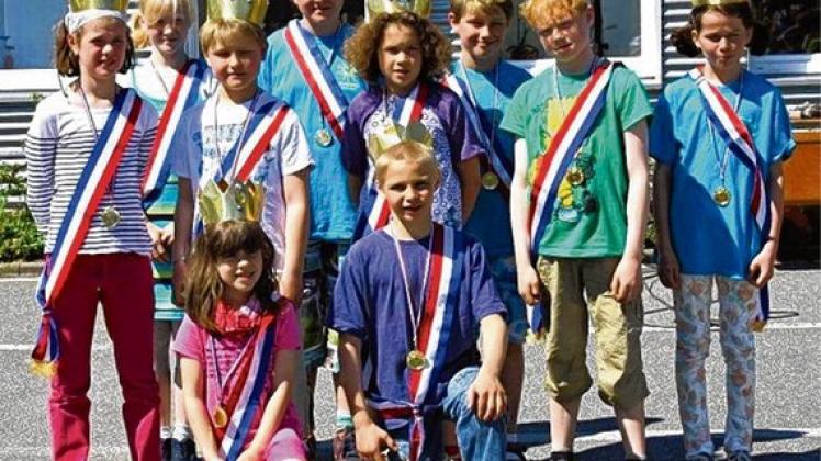 Fahrdorfs kleine Könige tanzten zum Dreivierteltakt