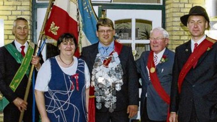 Der Vogel fiel mit dem 831. Schuss