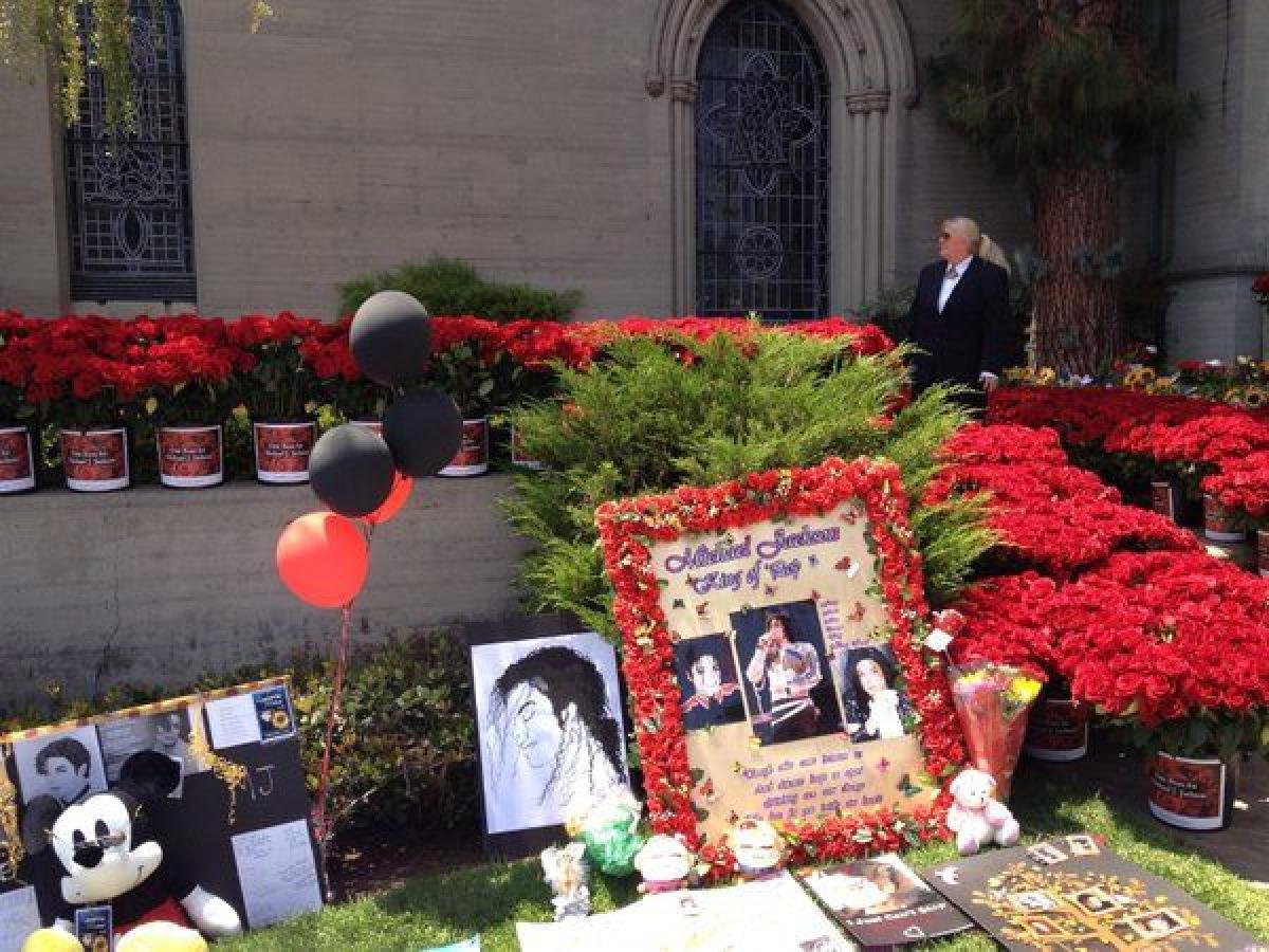 Michael Jackson Grab Wald Rasen Beerdigung Michael Jacksons: Die