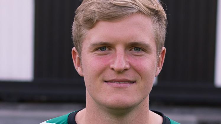 Patrick Raube steht gegen Preußen Reinfeld im Pansdorfer Tor