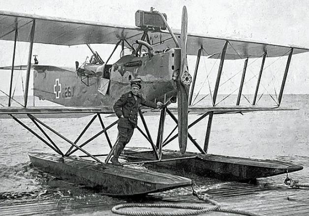 100 Jahre Fliegen für die Flotte
