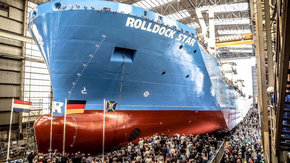 Rolldock Star rutscht sicher in den Hafen