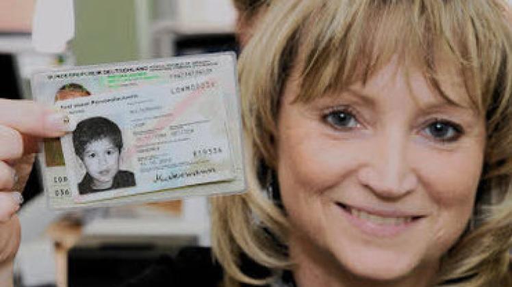 Der Personalausweis mit Chip kommt | SVZ