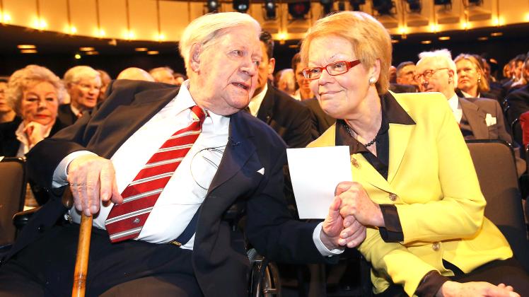 Hamburg feiert Helmut Schmidt