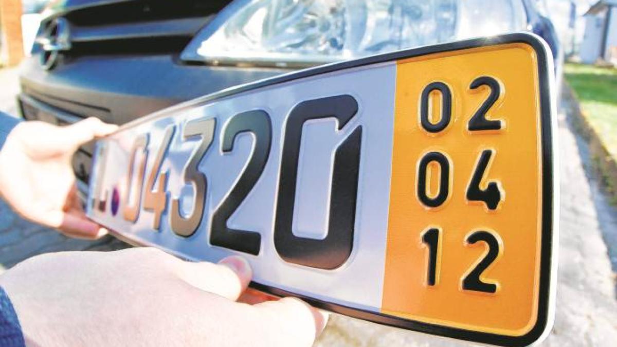 Kriminelle tarnen sich mit Kurzzeit-Kennzeichen | SHZ