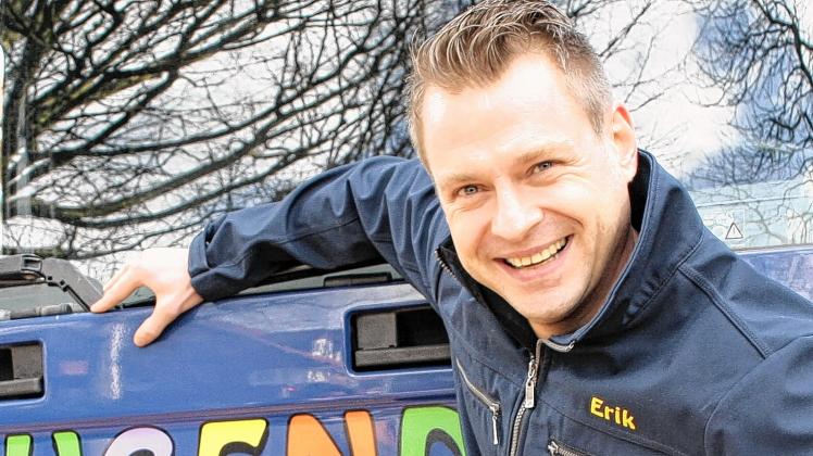 Er steuert jetzt das Jugendmobil | SHZ