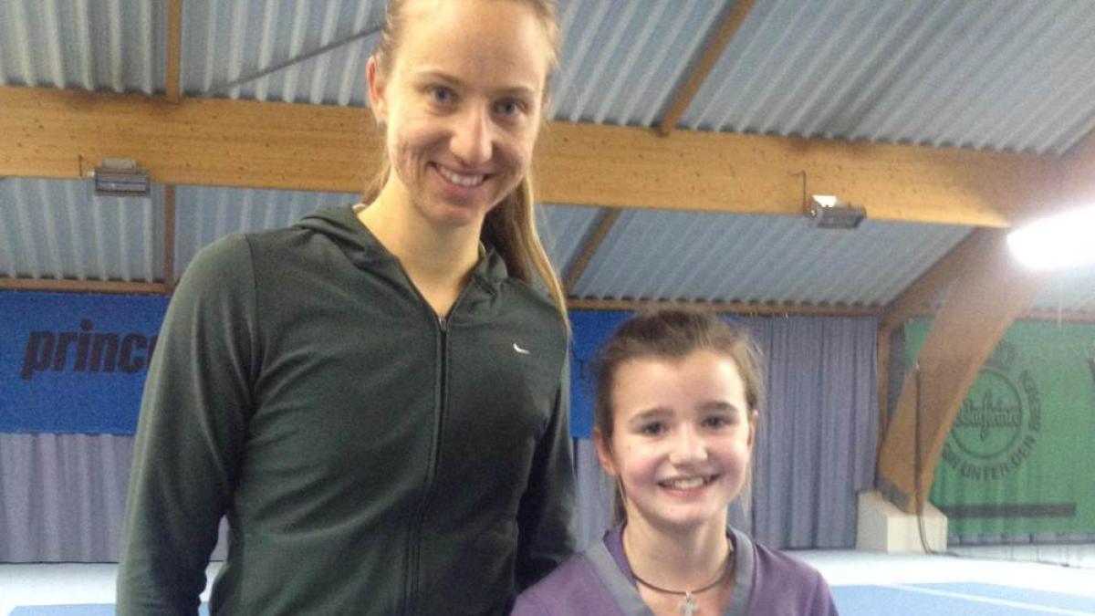 Tennis-Talent Zoe Heed schuppert Profiluft