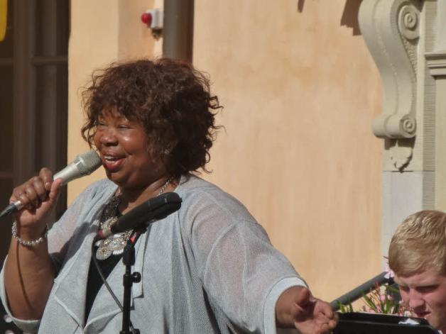 Erstklassige College-Bigband und weltberühmte Sängerin | SHZ