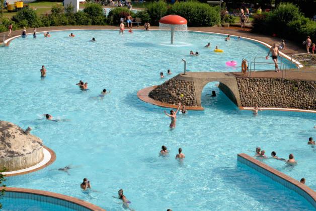 Viel Technik im Freibad