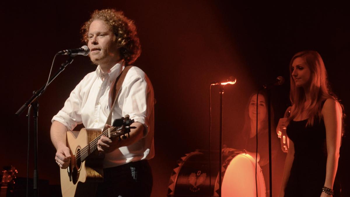 Tim Linde und Band live im Kleinen Theater Bargteheide