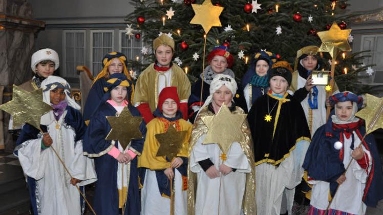 Sternsinger bringen den Segen in die Häuser