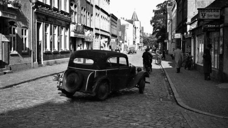 So sah die Friedrichstraße Anfang der 1950er-Jahre aus | SHZ