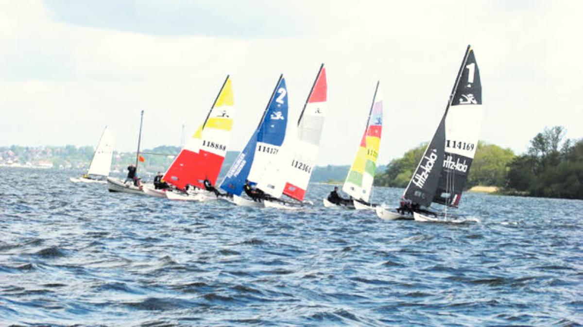 Segelregatta bei Starkwind