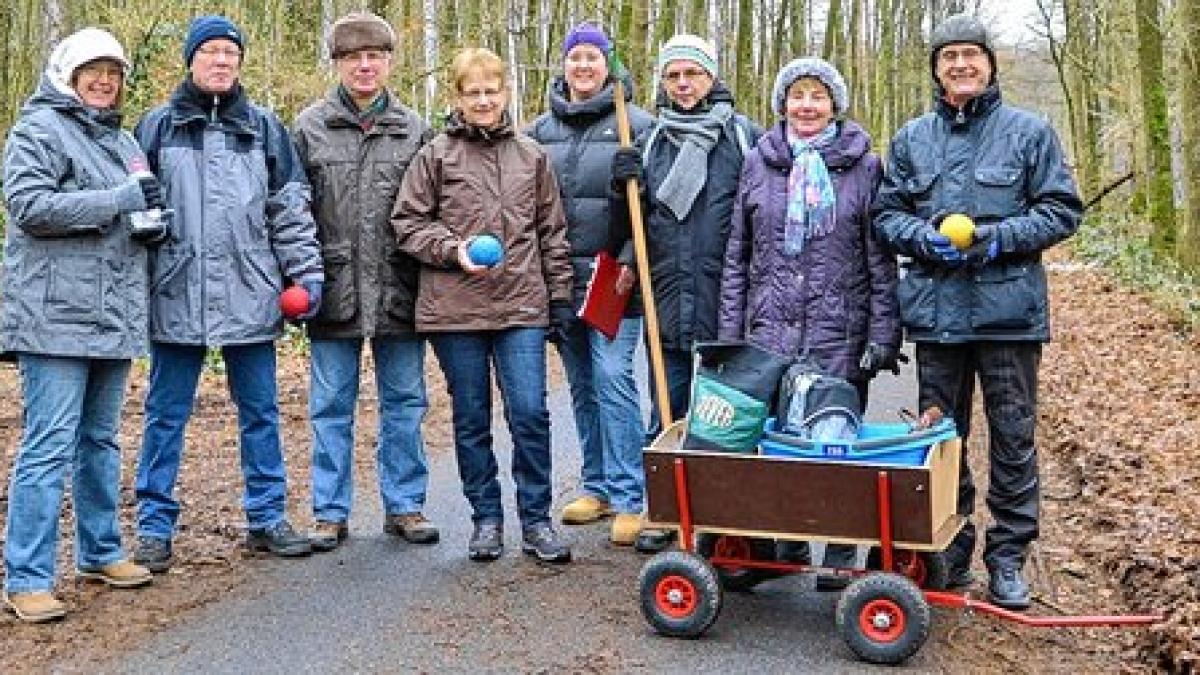 Sonntag gehts wieder los: Wer will mit auf Boßel-Tour? | SHZ