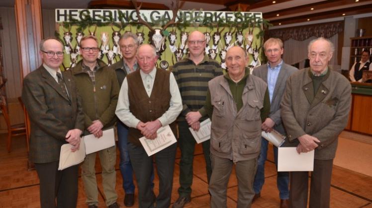 Hegering Ganderkesee ehrt Landwirt Cord