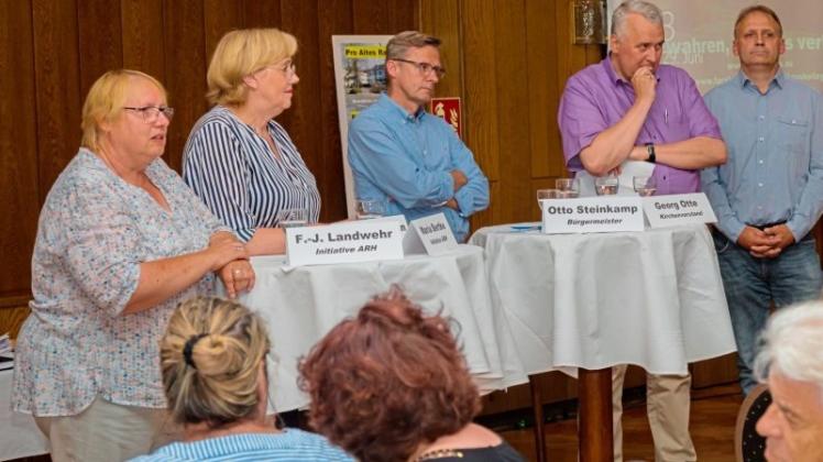 Zukunft des alten Rathauses spaltet