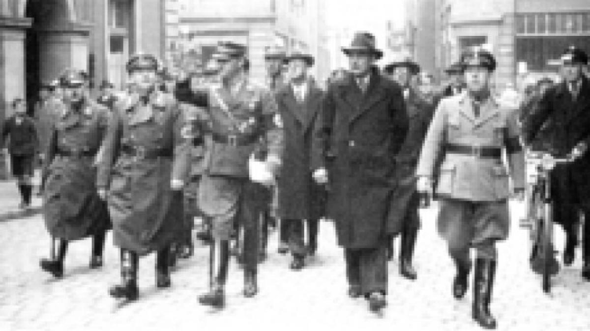 Die Nazis aus der ersten Reihe