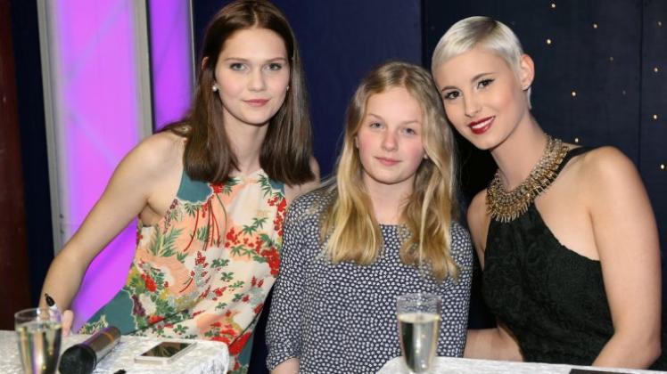 Topmodels Sara und Lisa beim Fantreffen im Osnabrücker | NOZ